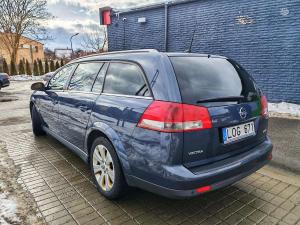 Blue Opel Vectra 2008 in Vilnius, with an engine capacity of 1.91 L and mileage of 340 thousand km for 2400 €, photo 4 on AUTOMOTO.COM.LV