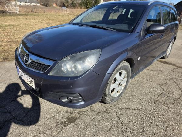 Blue Opel Vectra 2008 in Kelme, with an engine capacity of 1.90 L and mileage of 391 thousand km for 1450 €, photo 5 on AUTOMOTO.COM.LV