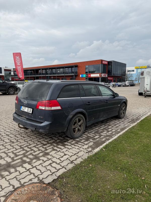 Синий Опель Вектра 2008 в Тарту, объемом двигателя 1.90 л и пробегом 470 тыс. км за 700 €, фото 2 на AUTOMOTO.COM.LV