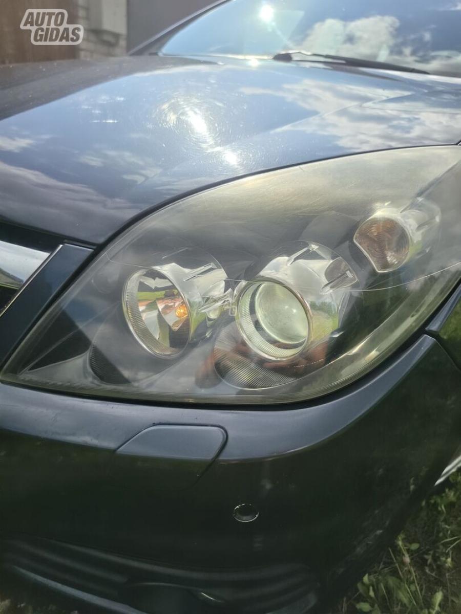 Zils Opel Vectra 2008 Kauņa, ar dzinēja tilpumu 1.90 L un nobraukumu 307 tūkst. km par 1600 €, foto 18 vietnē AUTOMOTO.COM.LV