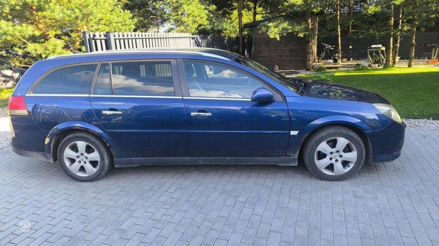 Zils Opel Vectra 2008 Viļņa, ar dzinēja tilpumu 1.91 L un nobraukumu 400 tūkst. km par 500 €, foto 3 vietnē AUTOMOTO.COM.LV