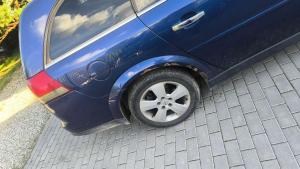 Zils Opel Vectra 2008 Viļņa, ar dzinēja tilpumu 1.91 L un nobraukumu 400 tūkst. km par 500 €, foto 4 vietnē AUTOMOTO.COM.LV