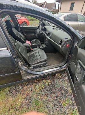 Zils Opel Vectra 2008 Rīga, ar dzinēja tilpumu 1.90 L un nobraukumu 328 tūkst. km par 2569 €, foto 4 vietnē AUTOMOTO.COM.LV