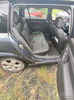 Zils Opel Vectra 2008 Rīga, ar dzinēja tilpumu 1.90 L un nobraukumu 328 tūkst. km par 2569 €, foto 5 vietnē AUTOMOTO.COM.LV