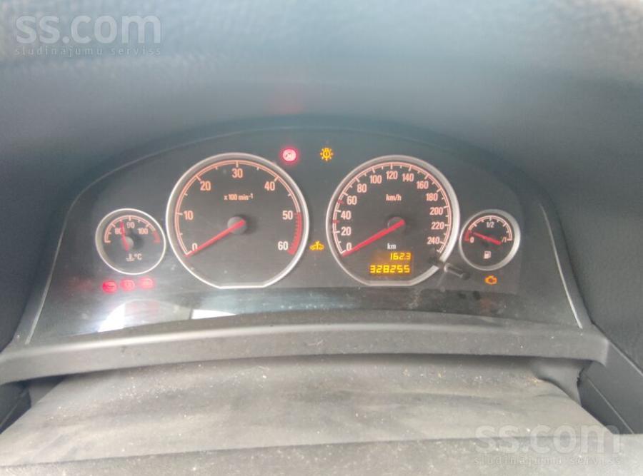 Zils Opel Vectra 2008 Rīga, ar dzinēja tilpumu 1.90 L un nobraukumu 328 tūkst. km par 2569 €, foto 10 vietnē AUTOMOTO.COM.LV