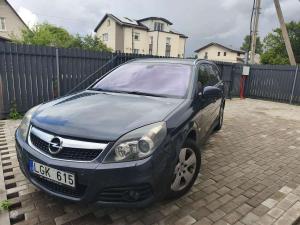 Blue Opel Vectra 2009 in Klaipeda, with an engine capacity of 1.91 L and mileage of 326 thousand km for 1300 €, photo 4 on AUTOMOTO.COM.LV