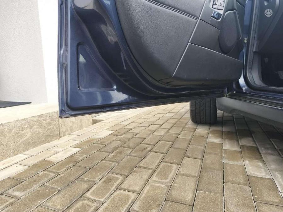 Blue Opel Vectra 2009 in Klaipeda, with an engine capacity of 1.91 L and mileage of 326 thousand km for 1300 €, photo 14 on AUTOMOTO.COM.LV