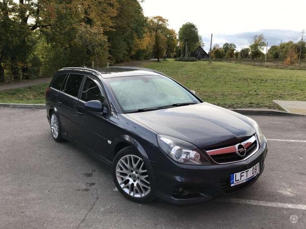 Opel Vectra 2009 in Kaunas on AUTOMOTO.COM.LV Blue Opel Vectra 2009 in Kaunas, with an engine capacity of 1.91 L and mileage of 302 thousand km for 2900 €, photo 6 on AUTOMOTO.COM.LV