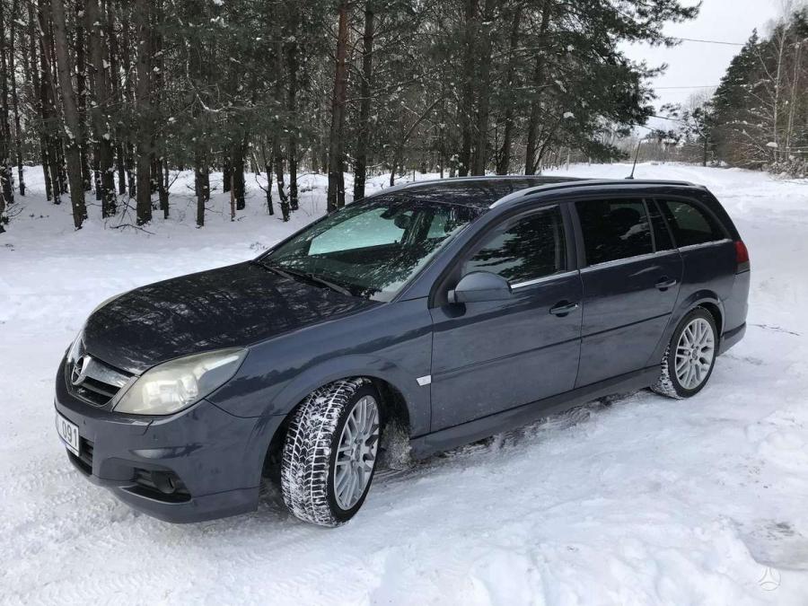 Blue Opel Vectra 2009 in Kaunas, with an engine capacity of 1.91 L and mileage of 302 thousand km for 2900 €, photo 7 on AUTOMOTO.COM.LV