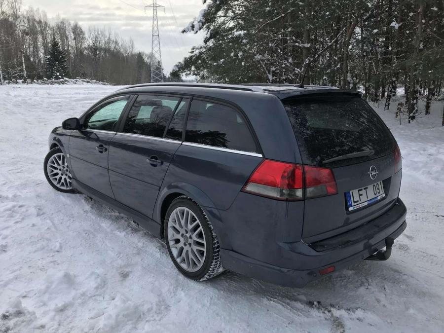 Blue Opel Vectra 2009 in Kaunas, with an engine capacity of 1.91 L and mileage of 302 thousand km for 2900 €, photo 10 on AUTOMOTO.COM.LV