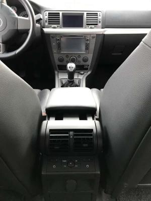 Blue Opel Vectra 2009 in Kaunas, with an engine capacity of 1.91 L and mileage of 302 thousand km for 2900 €, photo 17 on AUTOMOTO.COM.LV