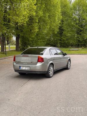 Brūns Opel Vectra 2003 Cēsis, ar dzinēja tilpumu 2.20 L un nobraukumu 353 tūkst. km par 1550 €, foto 5 vietnē AUTOMOTO.COM.LV
