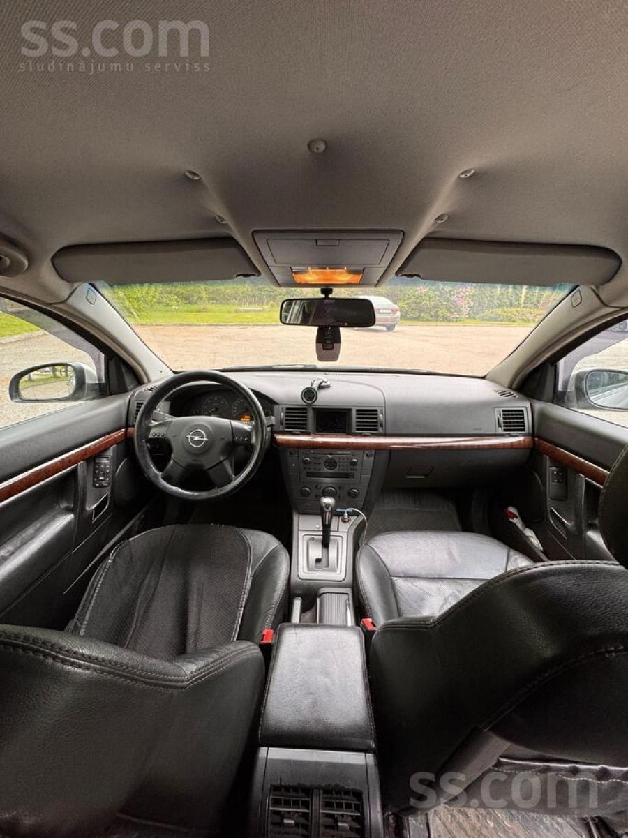 Brūns Opel Vectra 2003 Cēsis, ar dzinēja tilpumu 2.20 L un nobraukumu 353 tūkst. km par 1550 €, foto 9 vietnē AUTOMOTO.COM.LV