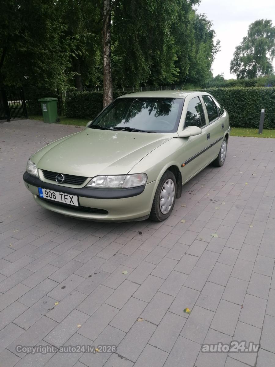Green Opel Vectra 1996 in Tartu, with an engine capacity of 1.60 L and mileage of 145 thousand km for 900 €, photo 1 on AUTOMOTO.COM.LV