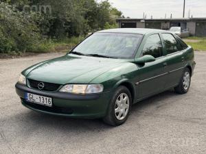 Green Opel Vectra 1996 in Ogre, with an engine capacity of 1.60 L and mileage of 167 thousand km for 850 €, photo  on AUTOMOTO.COM.LV