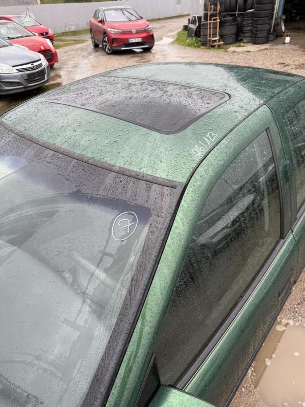 Opel Vectra 1997 Jurbarkas vietnē Zaļš Opel Vectra 1997 Jurbarkas, ar dzinēja tilpumu 1.60 L un nobraukumu 152 tūkst. km par 1499 €, foto 7 vietnē AUTOMOTO.COM.LV