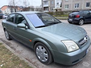 Green Opel Vectra 2004 in Kaunas, with an engine capacity of 2.00 L and mileage of 280 thousand km for 1100 €, photo 6 on AUTOMOTO.COM.LV
