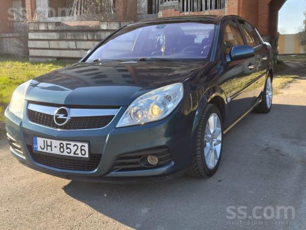 Green Opel Vectra 2007 in Preili, with an engine capacity of 1.90 L and mileage of 328 thousand km for 1250 €, photo 1 on AUTOMOTO.COM.LV