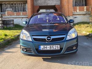 Green Opel Vectra 2007 in Preili, with an engine capacity of 1.90 L and mileage of 328 thousand km for 1250 €, photo 4 on AUTOMOTO.COM.LV