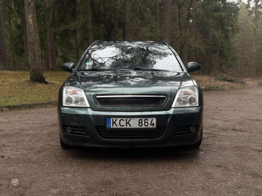 Green Opel Vectra 2005 in Kaunas, with an engine capacity of 1.91 L and mileage of 382 thousand km for 1450 €, photo 8 on AUTOMOTO.COM.LV