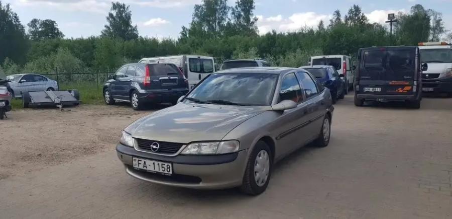 Серый Опель Вектра 1995 в Валмиера, объемом двигателя 1.80 л и пробегом 286 тыс. км за 650 €, фото 8 на AUTOMOTO.COM.LV