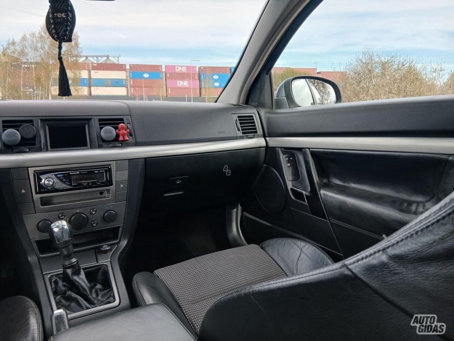 Pelēks Opel Vectra 2002 Klaipėda, ar dzinēja tilpumu 2.20 L un nobraukumu 276 tūkst. km par 1650 €, foto 21 vietnē AUTOMOTO.COM.LV