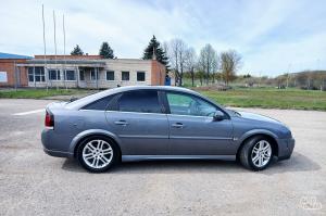 Pelēks Opel Vectra 2002 Klaipėda, ar dzinēja tilpumu 2.20 L un nobraukumu 276 tūkst. km par 1400 €, foto 9 vietnē AUTOMOTO.COM.LV