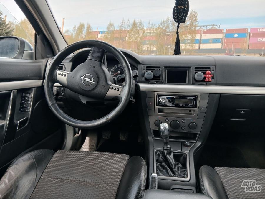 Pelēks Opel Vectra 2002 Klaipėda, ar dzinēja tilpumu 2.20 L un nobraukumu 276 tūkst. km par 1400 €, foto 19 vietnē AUTOMOTO.COM.LV