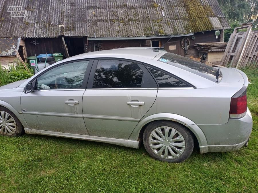 Pelēks Opel Vectra 2002 Kauņa, ar dzinēja tilpumu 2.20 L un nobraukumu 350 tūkst. km par 800 €, foto 5 vietnē AUTOMOTO.COM.LV