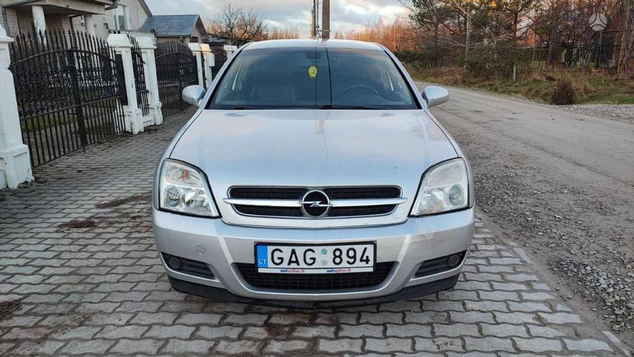 Pelēks Opel Vectra 2003 Šauļi, ar dzinēja tilpumu 2.17 L un nobraukumu 348 tūkst. km par 700 €, foto 2 vietnē AUTOMOTO.COM.LV
