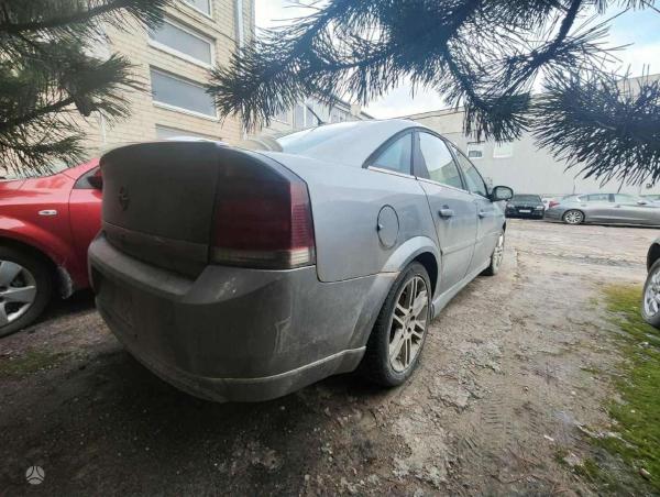 Pelēks Opel Vectra 2003 Kauņa, ar dzinēja tilpumu 2.17 L un nobraukumu 405 tūkst. km par 750 €, foto 3 vietnē AUTOMOTO.COM.LV