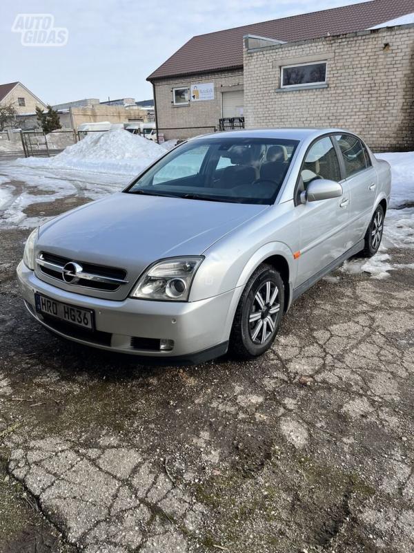 Pelēks Opel Vectra 2003 Šauļi, ar dzinēja tilpumu 1.80 L un nobraukumu 228 tūkst. km par 1450 €, foto 1 vietnē AUTOMOTO.COM.LV