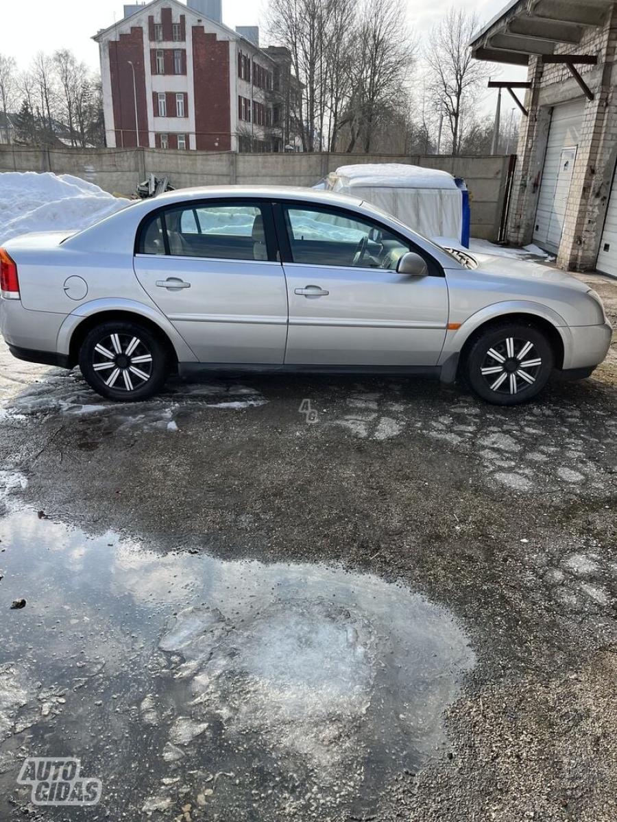 Pelēks Opel Vectra 2003 Šauļi, ar dzinēja tilpumu 1.80 L un nobraukumu 228 tūkst. km par 1450 €, foto 2 vietnē AUTOMOTO.COM.LV