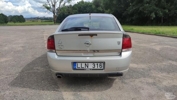Pelēks Opel Vectra 2003 Kauņa, ar dzinēja tilpumu 2.20 L un nobraukumu 279 tūkst. km par 600 €, foto 5 vietnē AUTOMOTO.COM.LV
