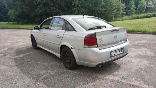 Pelēks Opel Vectra 2003 Kauņa, ar dzinēja tilpumu 2.20 L un nobraukumu 279 tūkst. km par 600 €, foto 6 vietnē AUTOMOTO.COM.LV