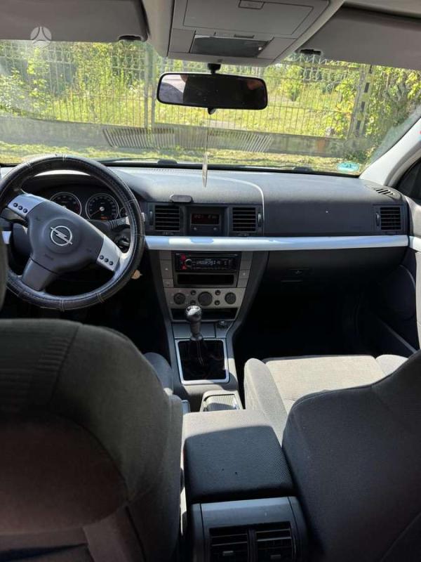 Pelēks Opel Vectra 2003 Šilutė, ar dzinēja tilpumu 1.80 L un nobraukumu 251 tūkst. km par 1700 €, foto 10 vietnē AUTOMOTO.COM.LV