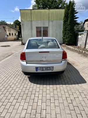 Grey Opel Vectra 2003 in Siauliai, with an engine capacity of 1.80 L and mileage of 229 thousand km for 1250 €, photo 3 on AUTOMOTO.COM.LV
