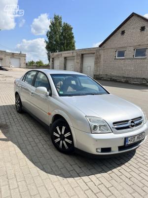 Grey Opel Vectra 2003 in Siauliai, with an engine capacity of 1.80 L and mileage of 229 thousand km for 1250 €, photo 5 on AUTOMOTO.COM.LV