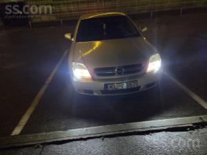 Grey Opel Vectra 2004 in Riga, with an engine capacity of 2.20 L and mileage of 305 thousand km for 950 €, photo 3 on AUTOMOTO.COM.LV