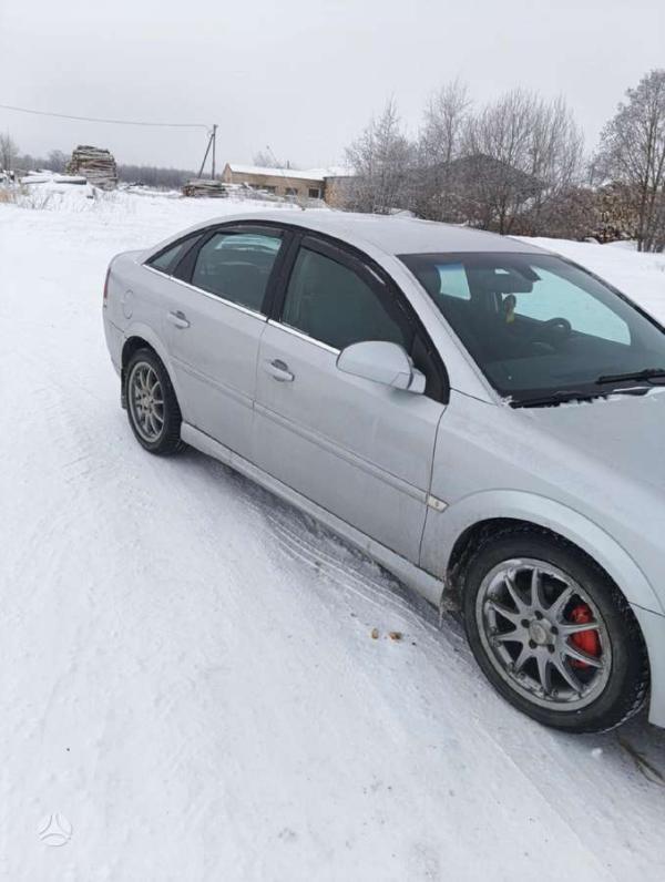 Pelēks Opel Vectra 2004 Kelmė, ar dzinēja tilpumu 1.91 L un nobraukumu 311 tūkst. km par 850 €, foto 6 vietnē AUTOMOTO.COM.LV