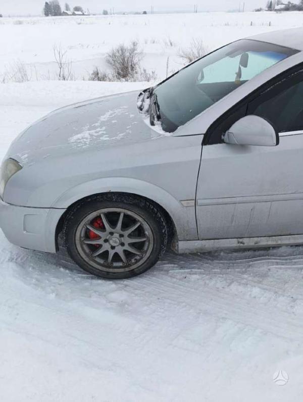 Pelēks Opel Vectra 2004 Kelmė, ar dzinēja tilpumu 1.91 L un nobraukumu 311 tūkst. km par 850 €, foto 10 vietnē AUTOMOTO.COM.LV