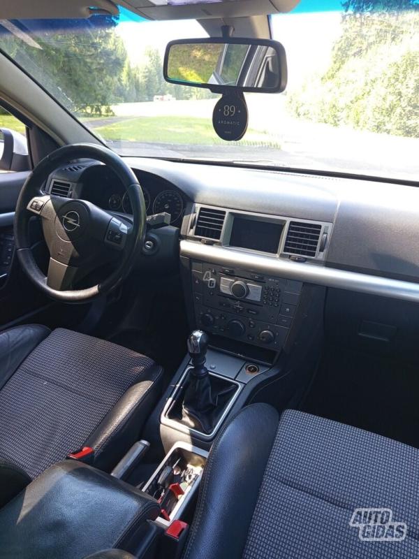 Pelēks Opel Vectra 2004 Telšiai, ar dzinēja tilpumu 1.90 L un nobraukumu 340 tūkst. km par 800 €, foto 6 vietnē AUTOMOTO.COM.LV