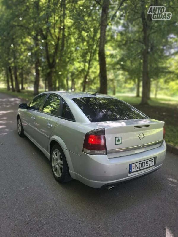 Pelēks Opel Vectra 2004 Telšiai, ar dzinēja tilpumu 1.90 L un nobraukumu 340 tūkst. km par 800 €, foto 1 vietnē AUTOMOTO.COM.LV