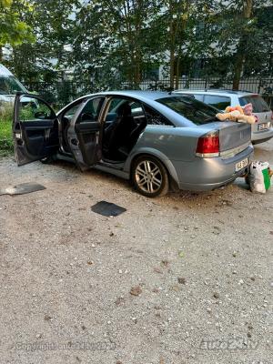 Pelēks Opel Vectra 2004 Tallina, ar dzinēja tilpumu 2.20 L un nobraukumu 0 tūkst. km par 1100 €, foto 9 vietnē AUTOMOTO.COM.LV