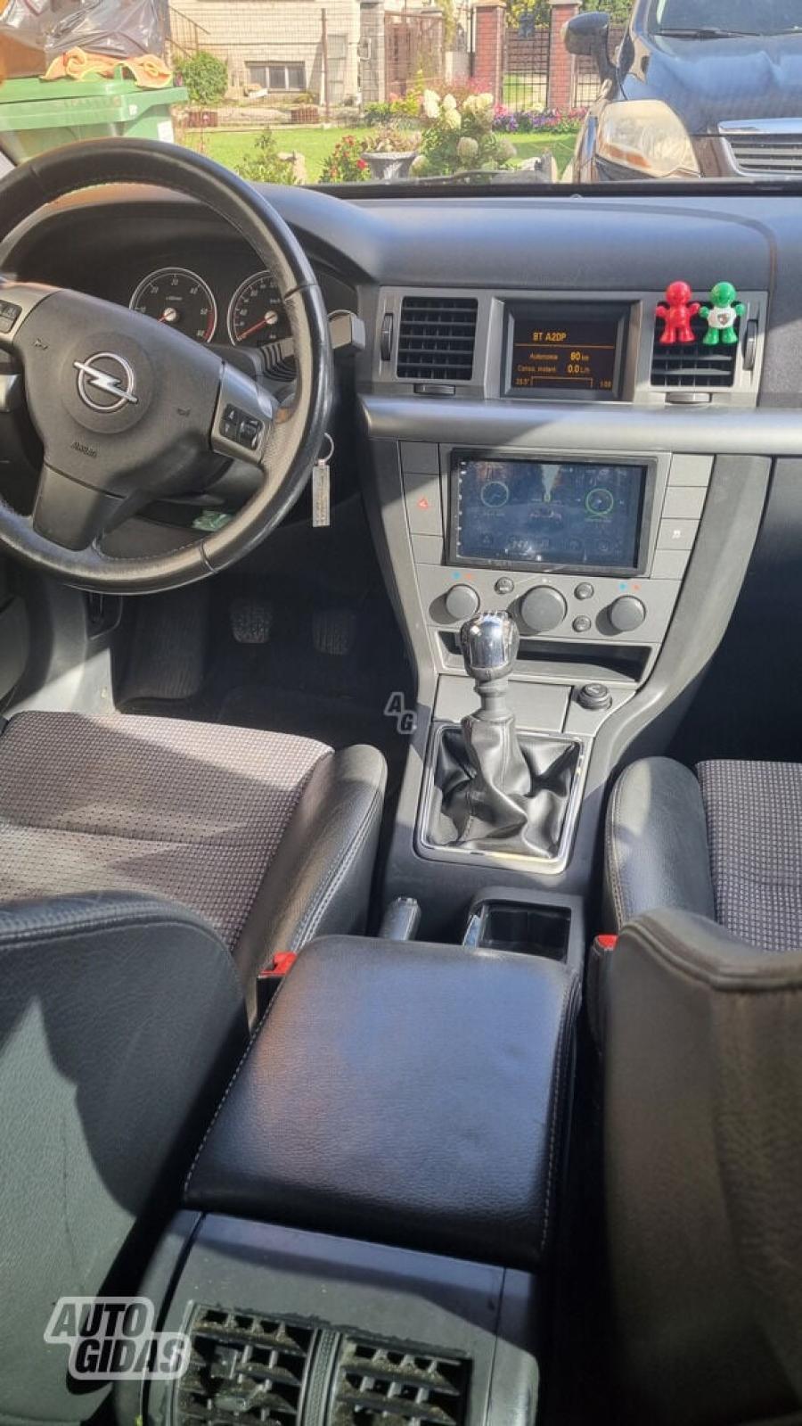 Pelēks Opel Vectra 2004 Kauņa, ar dzinēja tilpumu 1.90 L un nobraukumu 318 tūkst. km par 1000 €, foto 6 vietnē AUTOMOTO.COM.LV