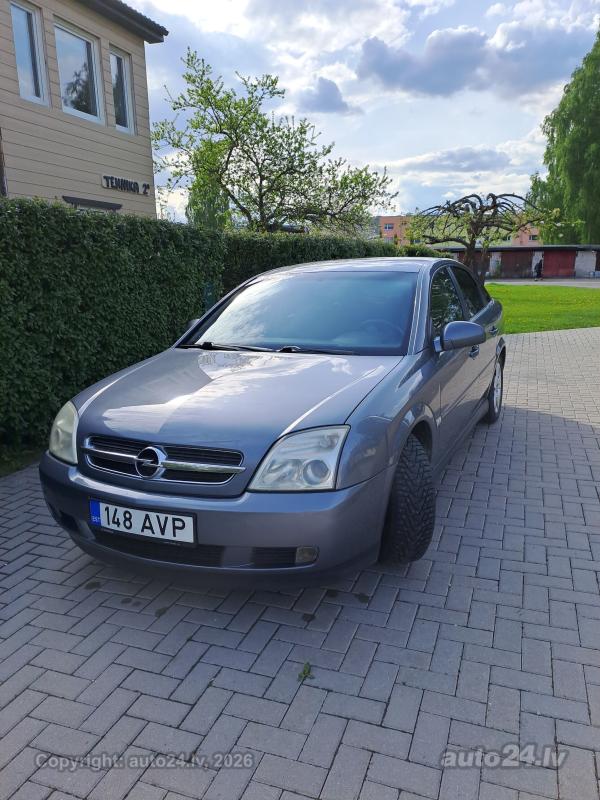 Grey Opel Vectra 2005 in Polva, with an engine capacity of 1.80 L and mileage of 262 thousand km for 800 €, photo 1 on AUTOMOTO.COM.LV