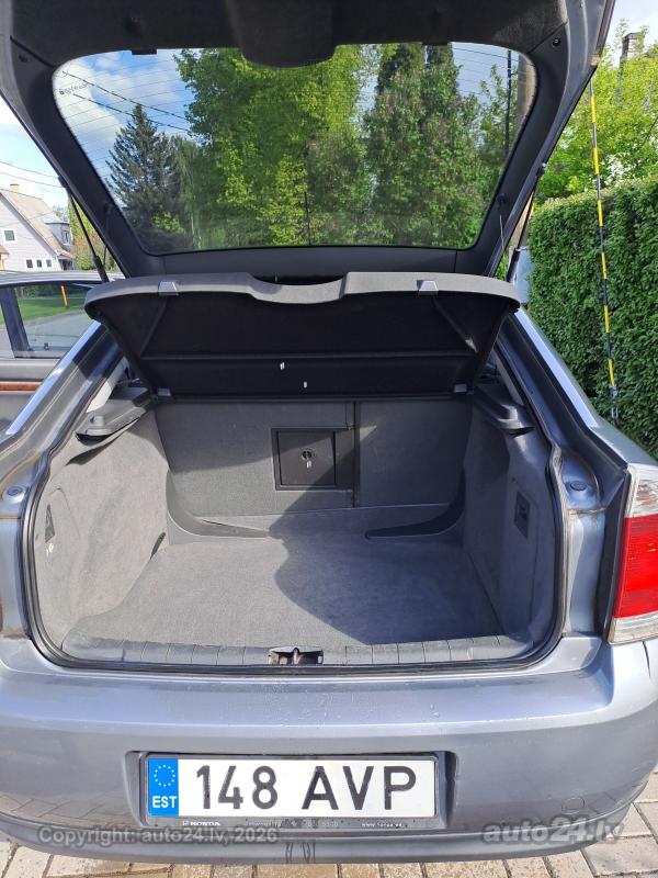 Grey Opel Vectra 2005 in Polva, with an engine capacity of 1.80 L and mileage of 262 thousand km for 800 €, photo 9 on AUTOMOTO.COM.LV