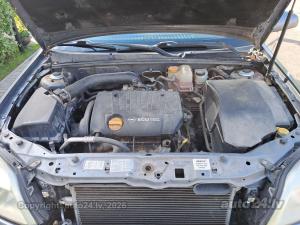 Grey Opel Vectra 2005 in Polva, with an engine capacity of 1.80 L and mileage of 262 thousand km for 800 €, photo 11 on AUTOMOTO.COM.LV