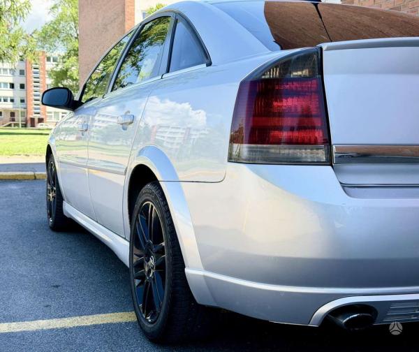Pelēks Opel Vectra 2005 Klaipėda, ar dzinēja tilpumu 1.91 L un nobraukumu 344 tūkst. km par 950 €, foto 4 vietnē AUTOMOTO.COM.LV