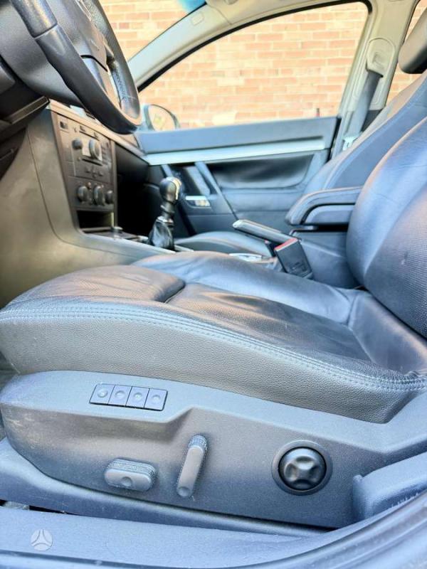 Pelēks Opel Vectra 2005 Klaipėda, ar dzinēja tilpumu 1.91 L un nobraukumu 344 tūkst. km par 950 €, foto 9 vietnē AUTOMOTO.COM.LV